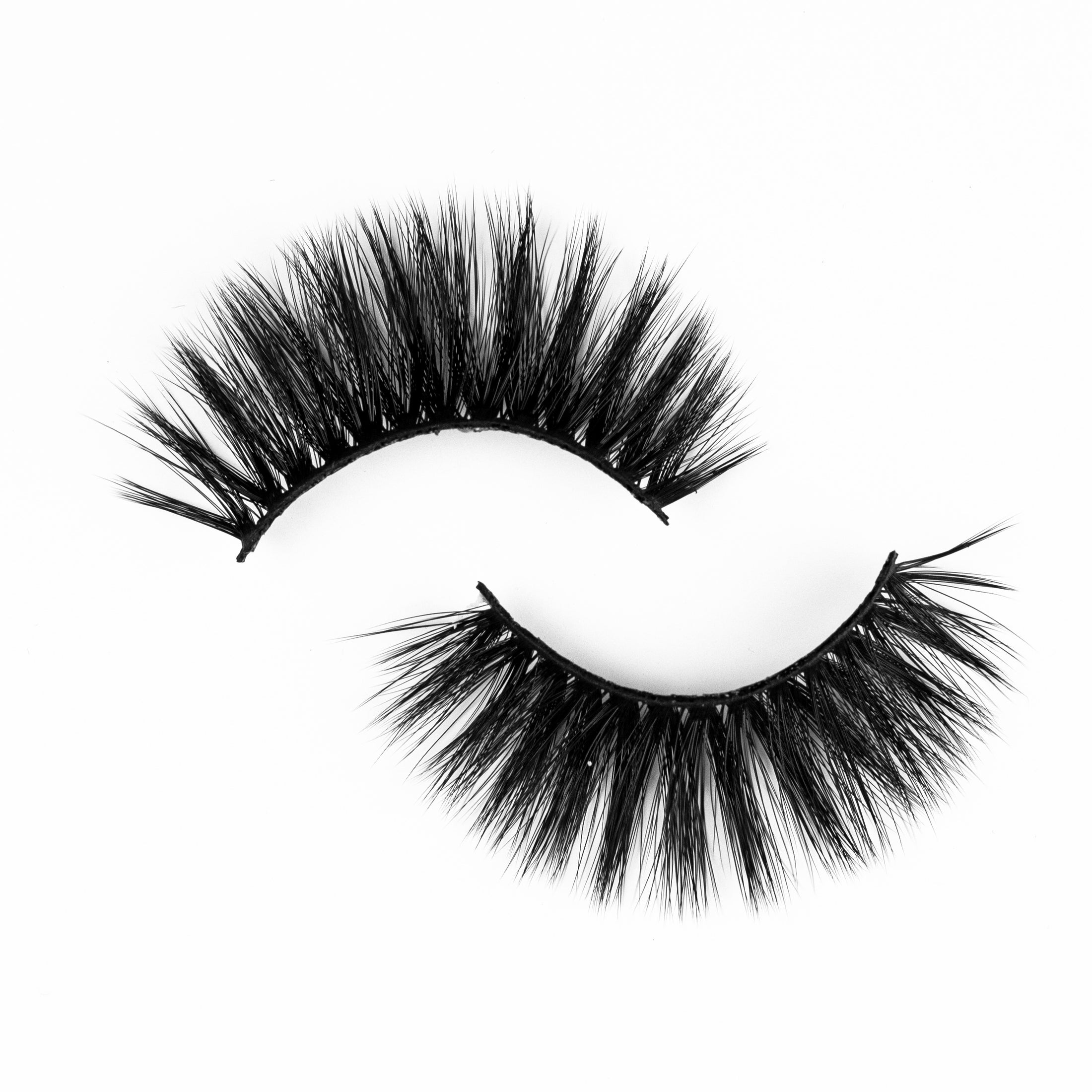 La Flor | Luxury Silk Lashes | Chula Beauty